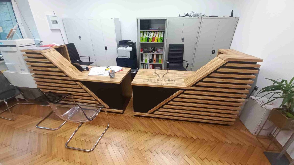 Nowoczesna recepcja z lamelami pod wymiar do biura 🤩 👍