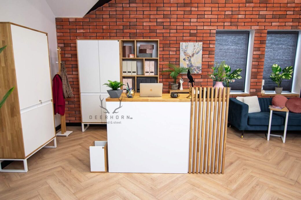 Recepcja biała robiąca duże wrażenie i z dużą dawką stylu 💛