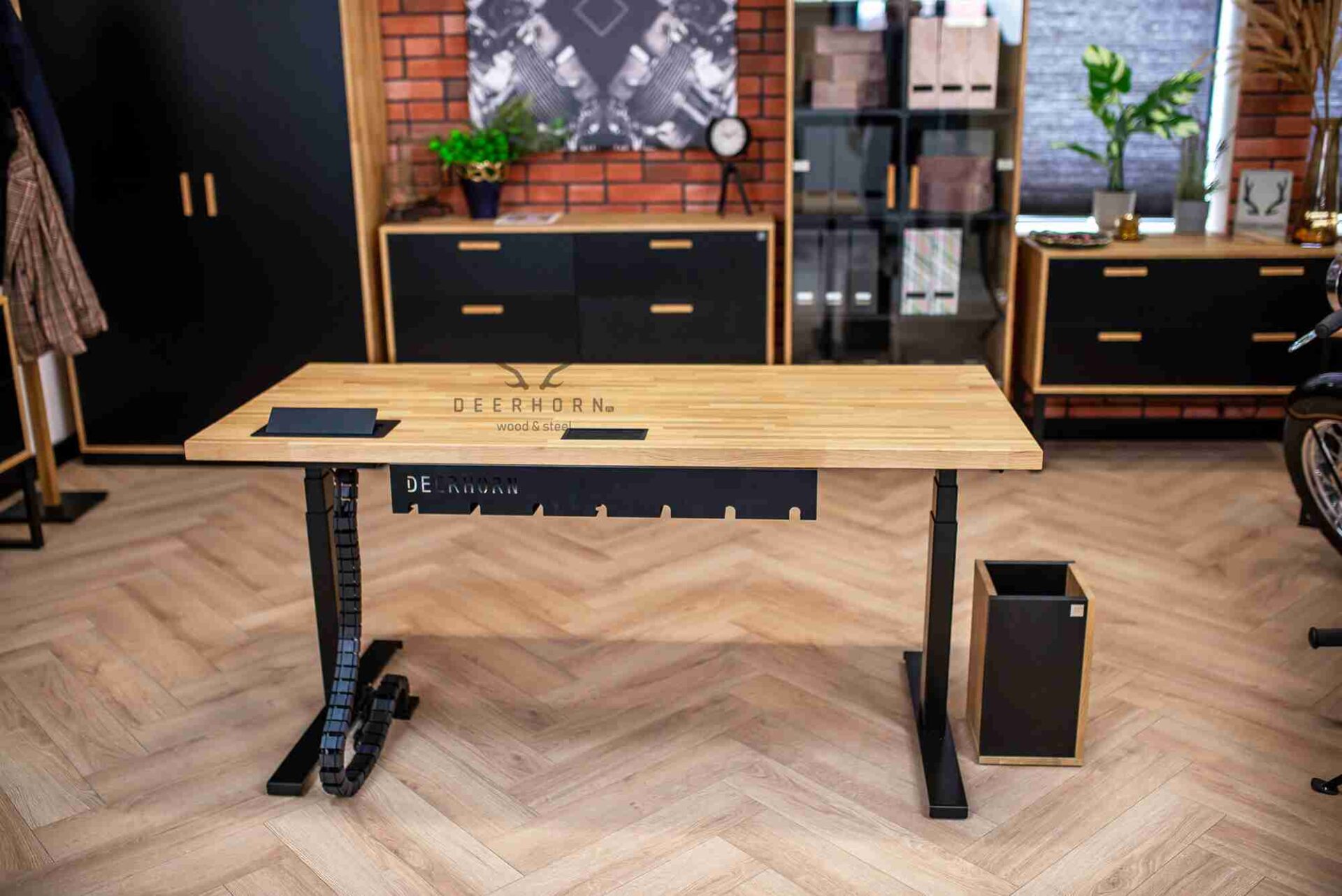 Biurko z regulacją wysokości i zasada 5s oraz Feng Shui 🤩