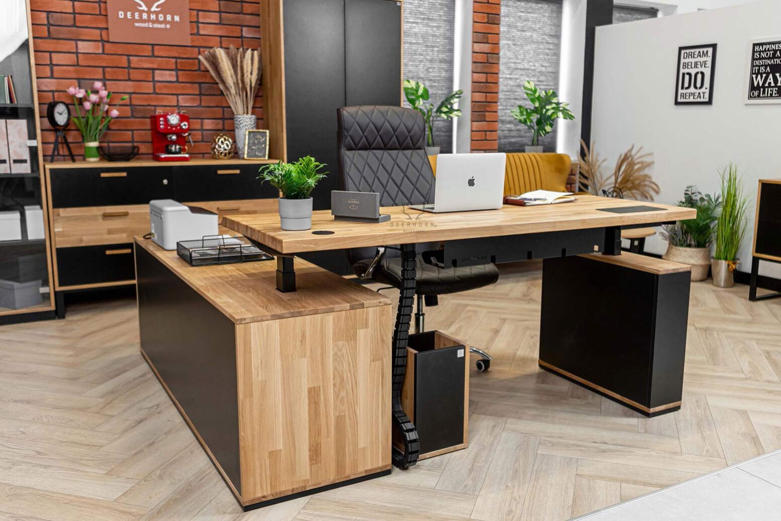 Biurko narożne regulowane: idealne dla dzieci, dorosłych