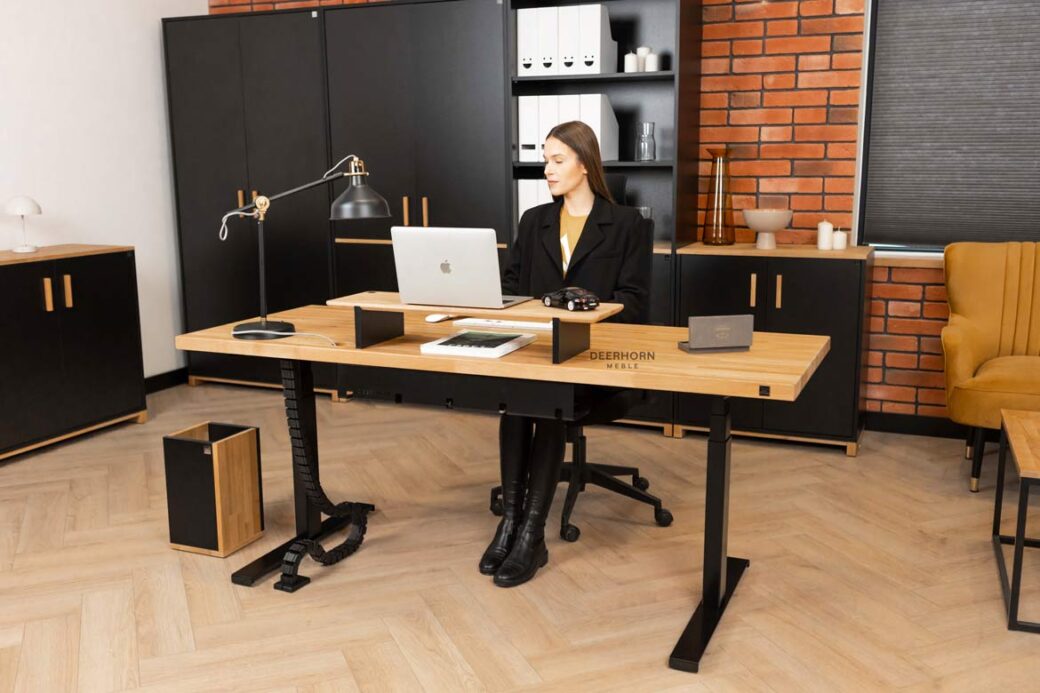 Biurka z regulacją wysokości 180x70 od polskiego producenta
